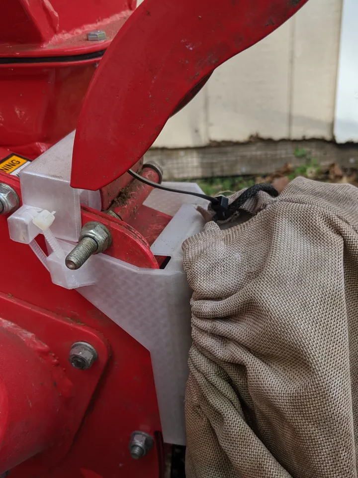 Chute for Predator Chipper/Shredder by A_Str8 | Download free STL model ...