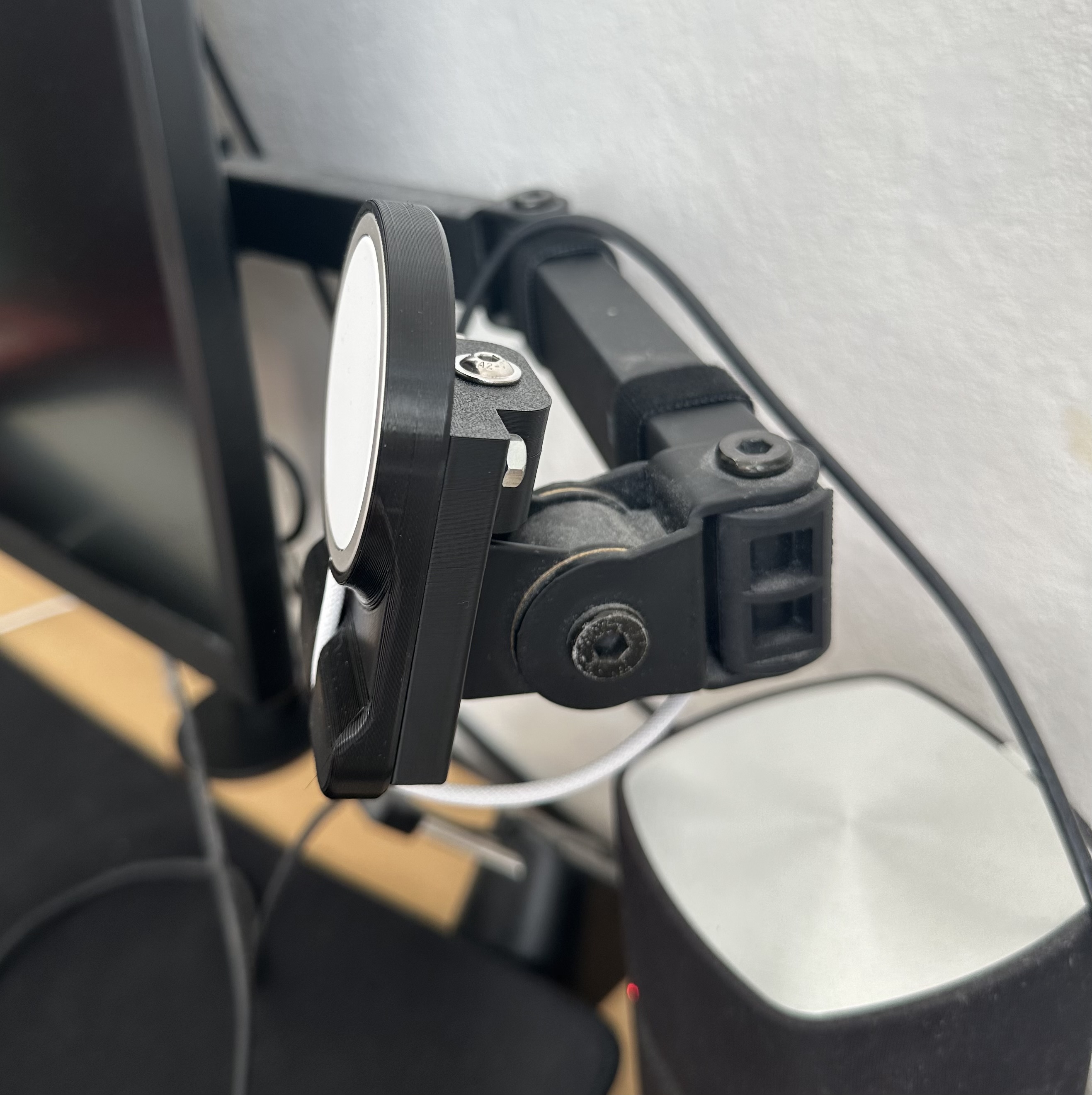 iPhone MagSafe 2 Mount (Bontec Monitor Arm) by pixelwave | Download ...