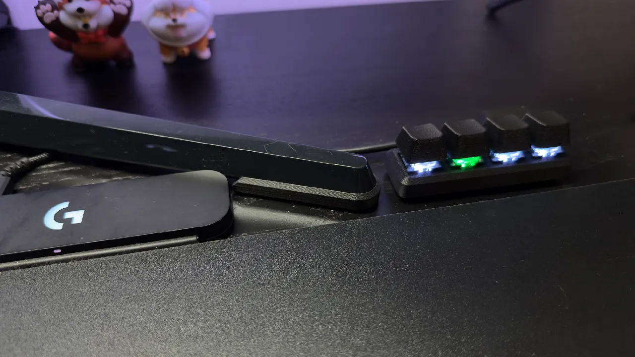 Samsung C32JG50 Monitor Stand Riser by CopyRited | Download free STL ...