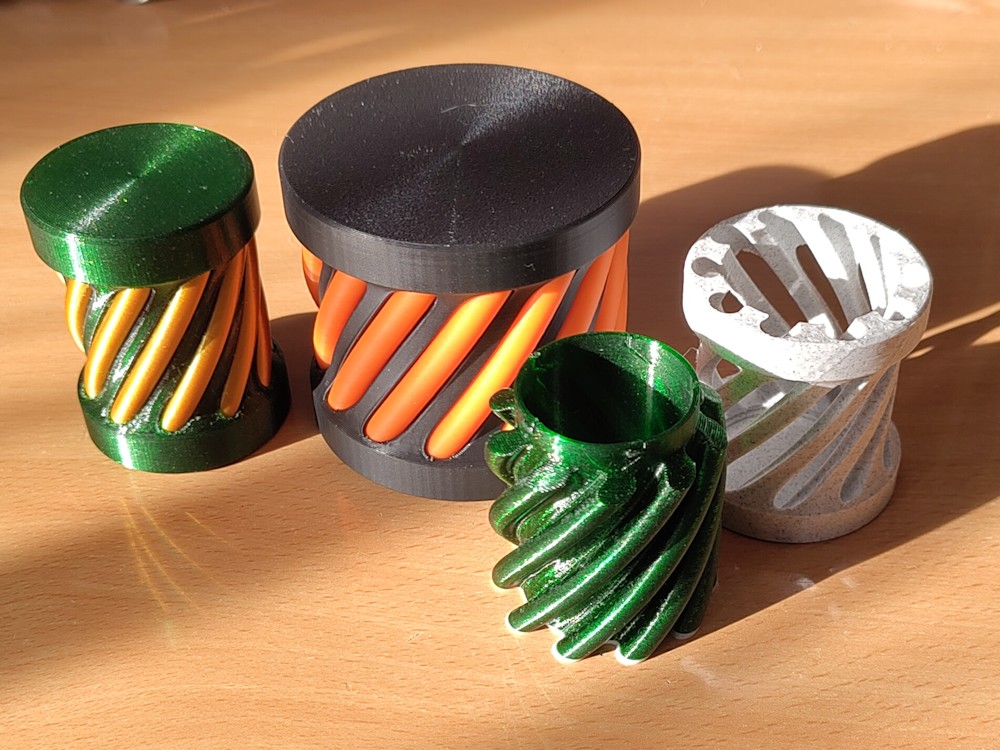 twist container with a tricky click lock by DrJones | Download free STL ...