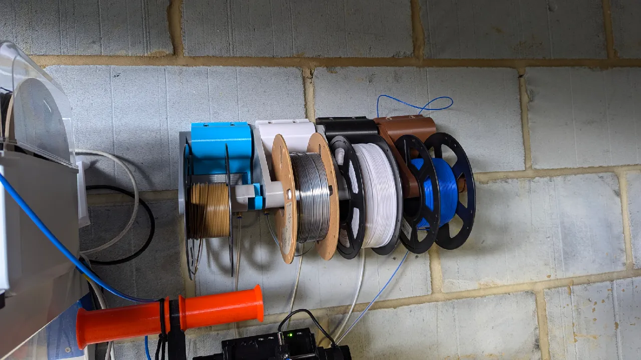 Filament wall mount with MMU buffer V3 by Monty | Download free STL ...