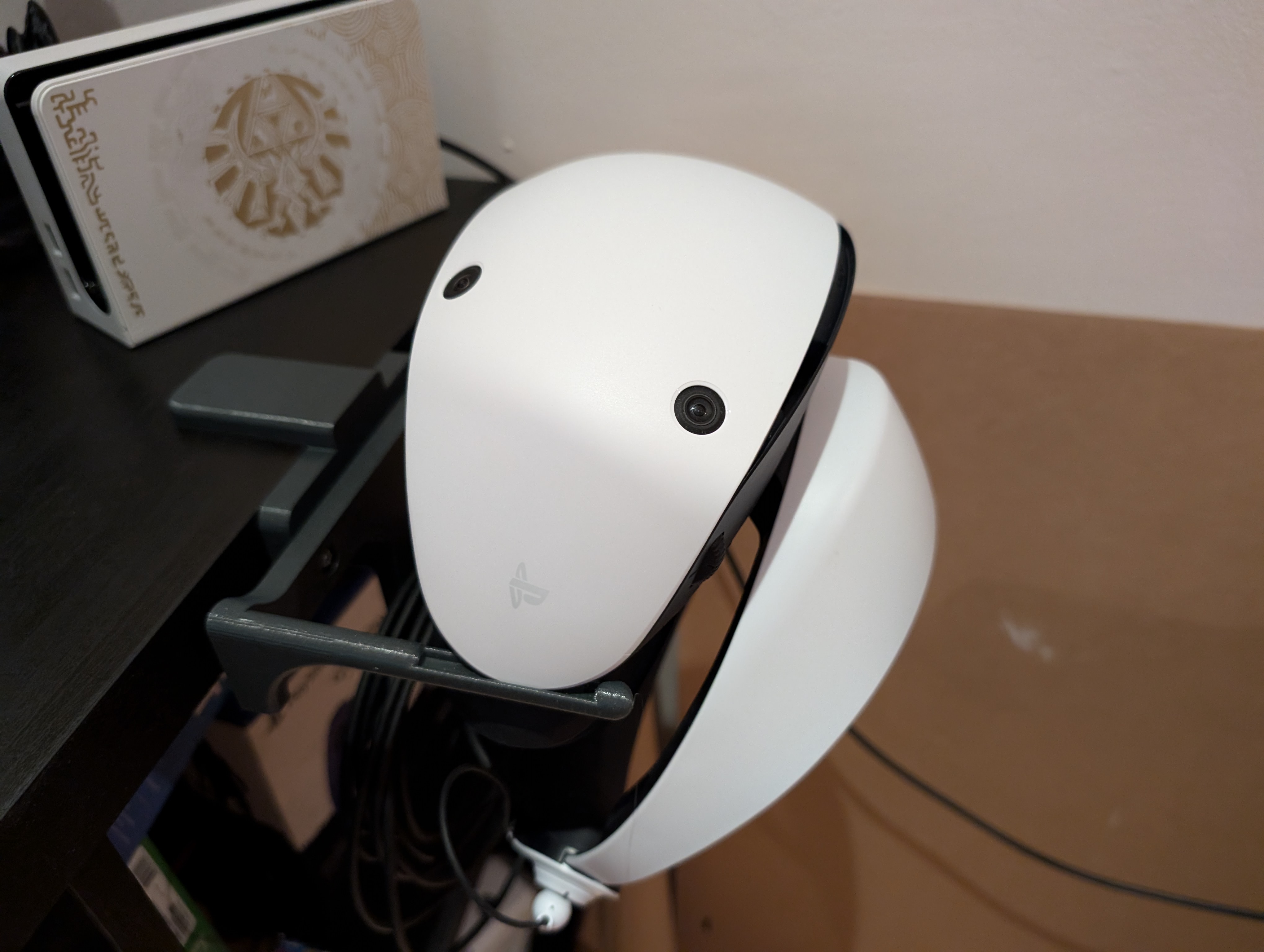 PSVR2_Hanger (wallmount to kallax adapter) by Jarda | Download free STL ...