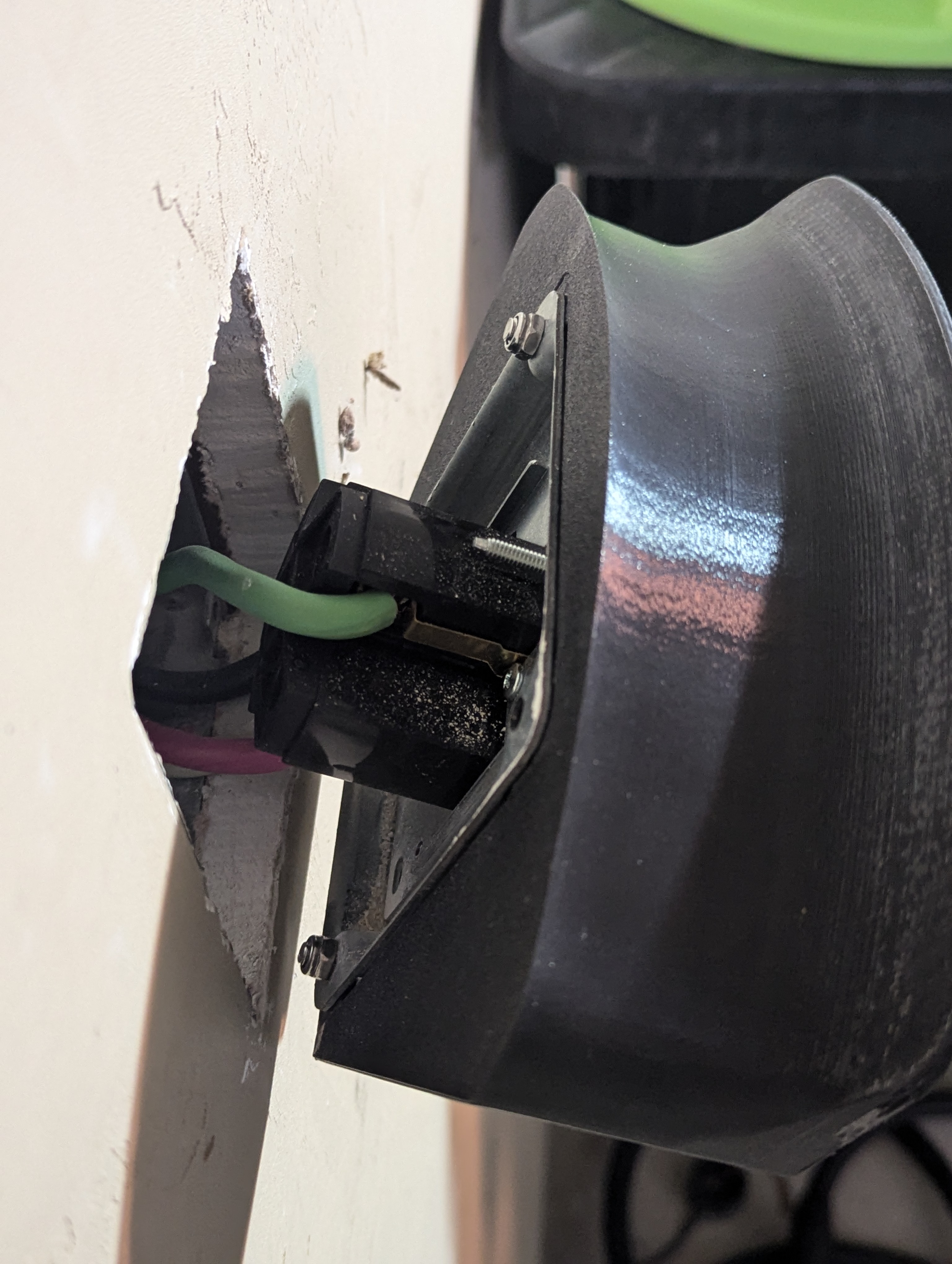 EMT J-Box Nema 14-50 Electric Car Cord Hanger by Turpinator | Download ...