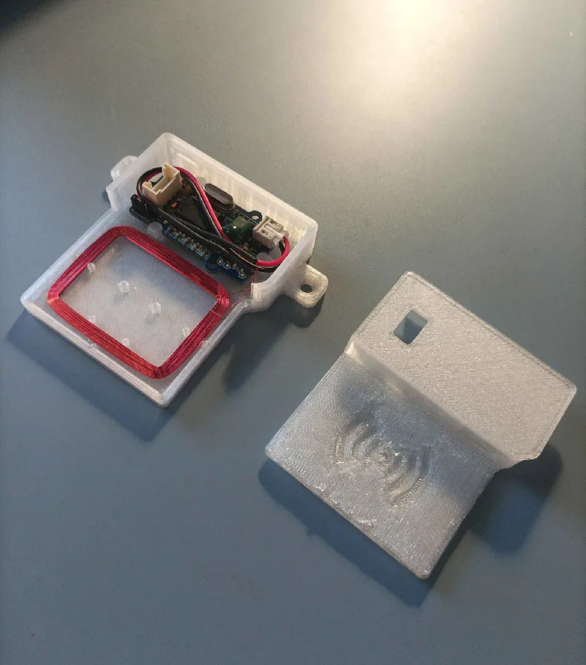 RFID module case Seeedstudio by CoinCorrector | Download free STL model ...