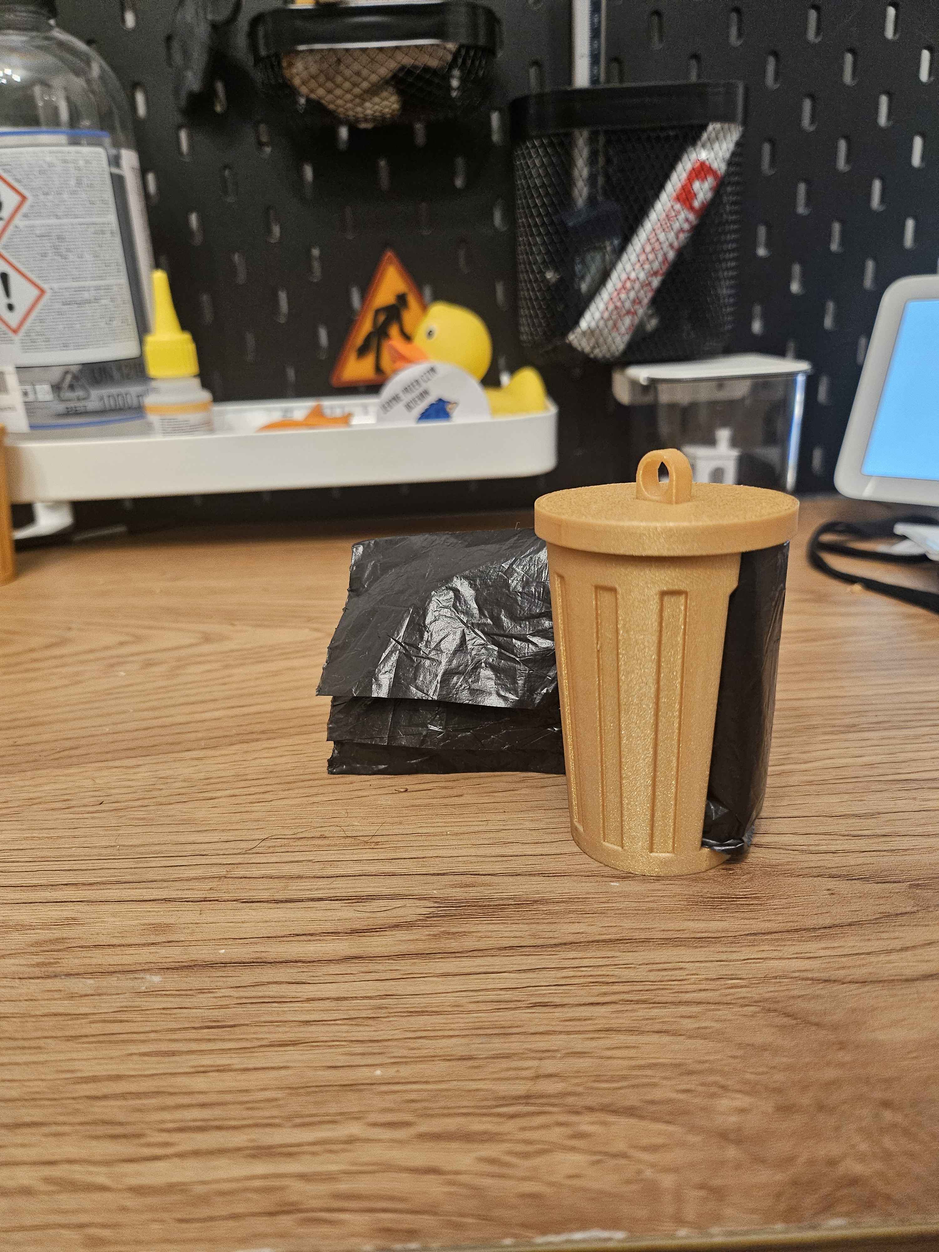 Dog poop bag holder trashcan by Mateusz Kruk | Download free STL model ...