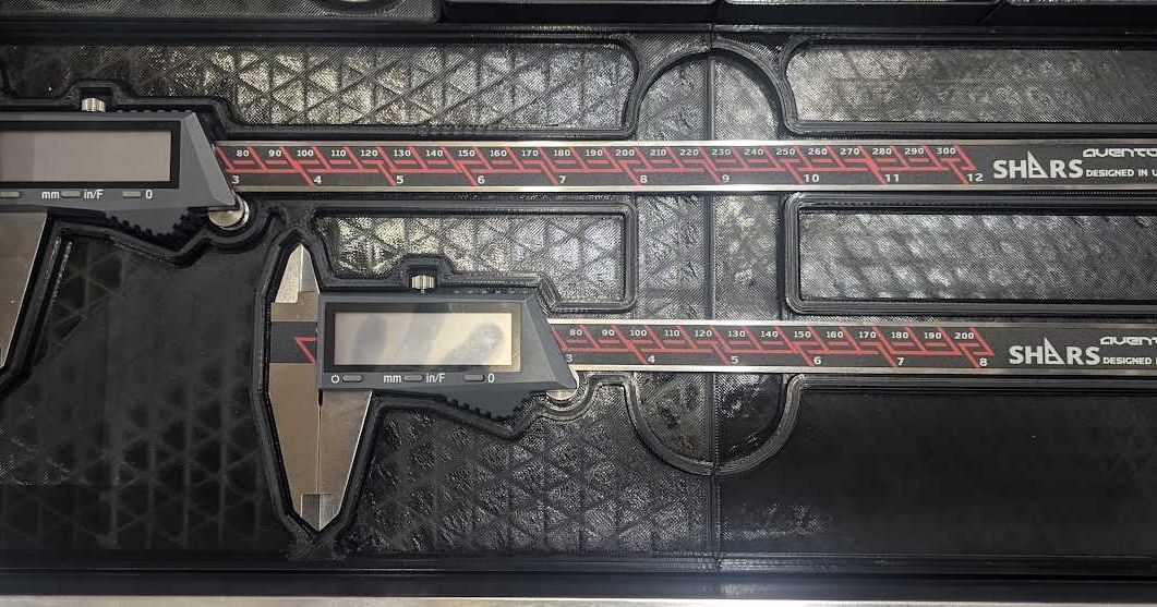 GRIDFINITY SHARS CALIPER HOLDER por B2ENGLLC | Descargar modelo STL ...