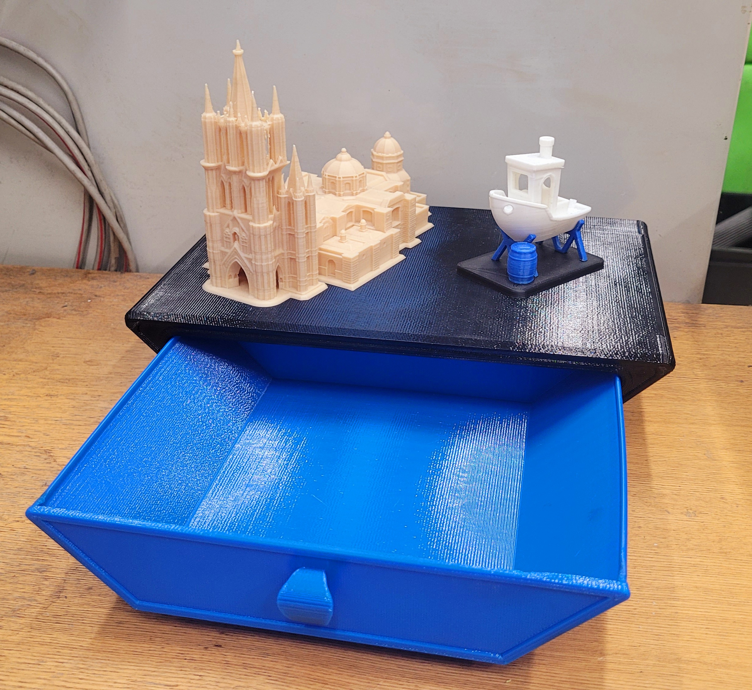 Desk Stand with Drawer by Artemi | Download free STL model | Printables.com