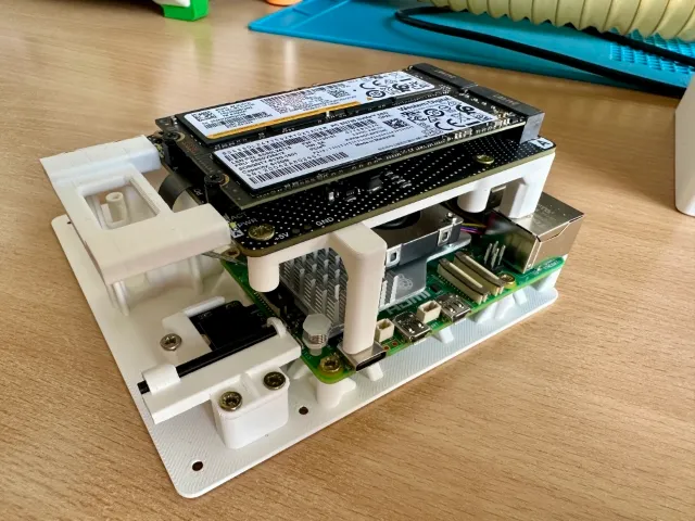 Raspberry Pi 5 NVMe NAS by marigu | Download free STL model ...