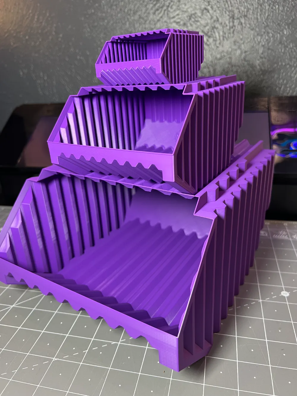 Stackable Storage Bin, Spiralized Vase Mode (re-upload) by Mr. Pewpy ...