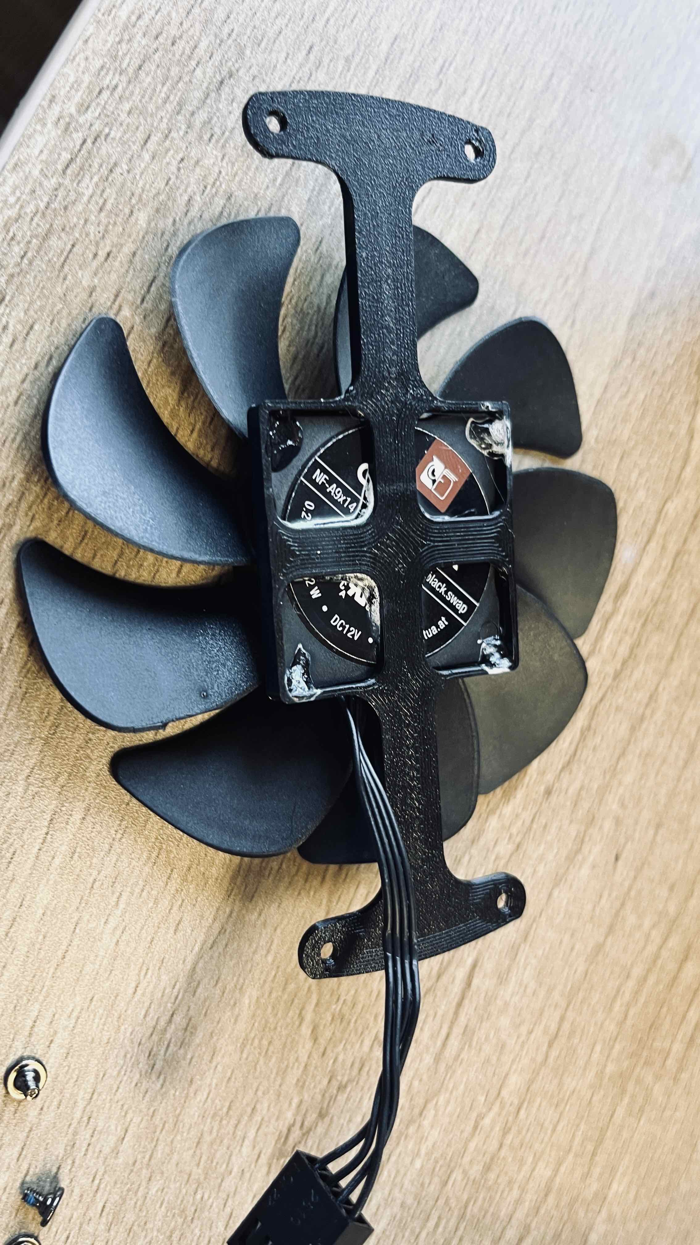 Fan Bracket for ProArt Noctua Fan Swap da Pavel Adamov | Scarica il ...