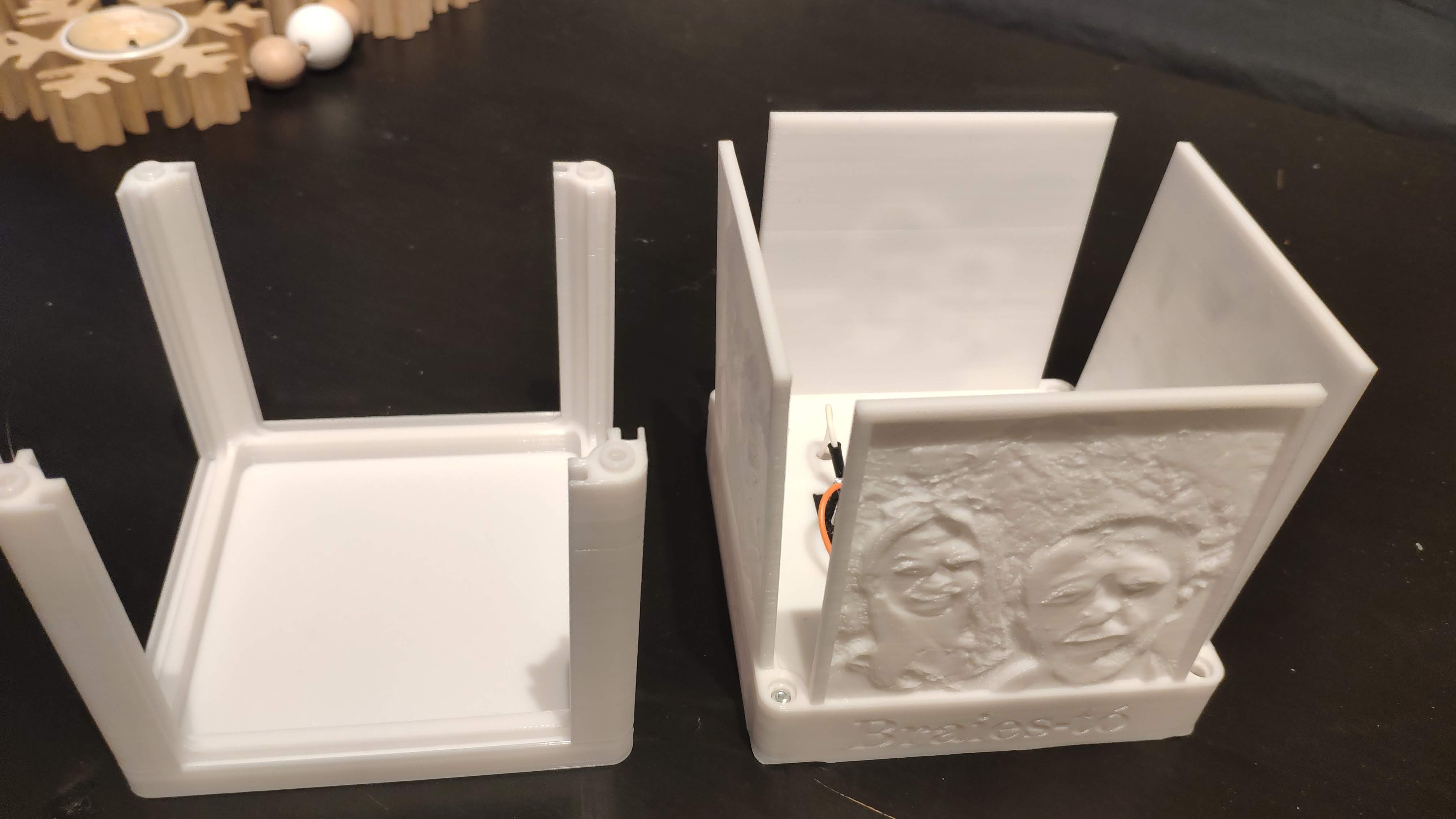 2xAA battery powered Lithophane box by bartosslajos | Download free STL ...