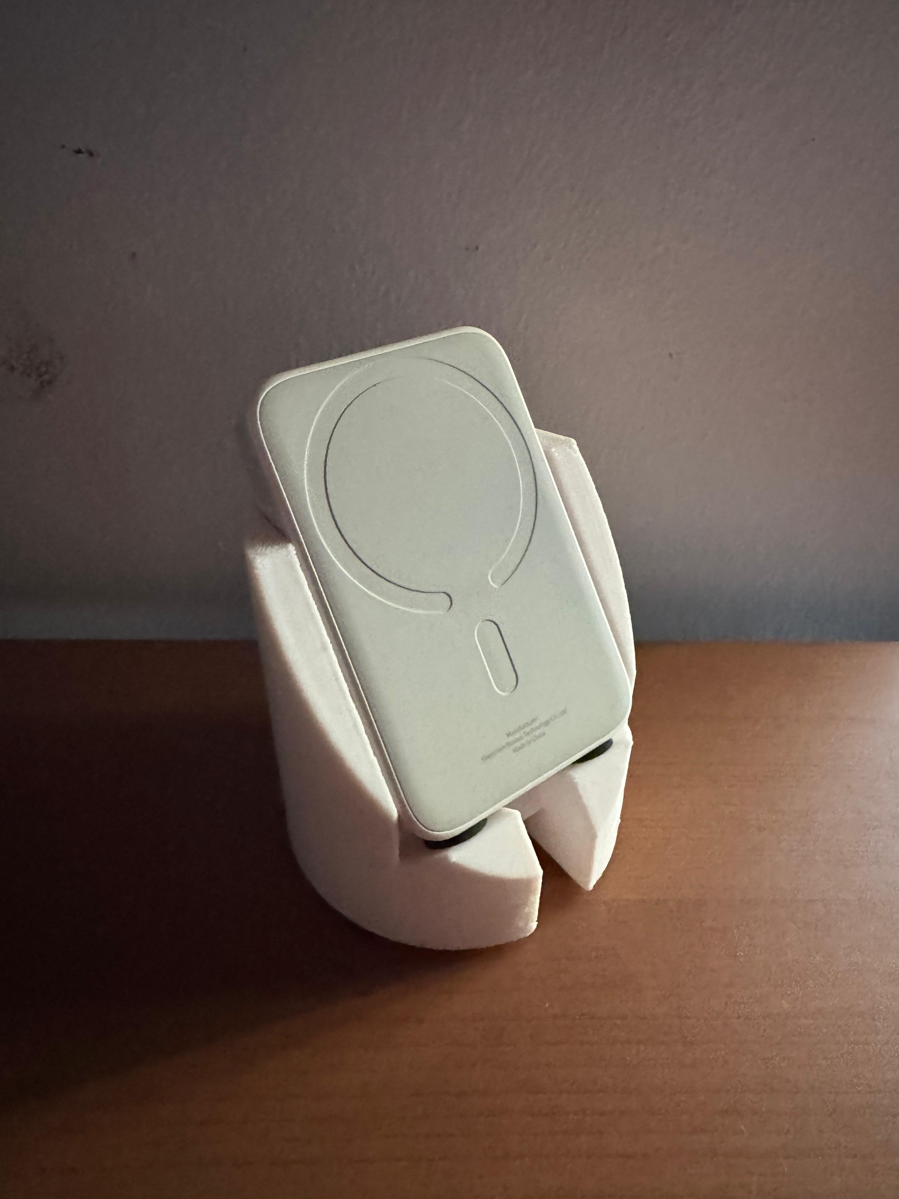 Baseus magsafe powerbank holder by Edd23g | Download free STL model ...