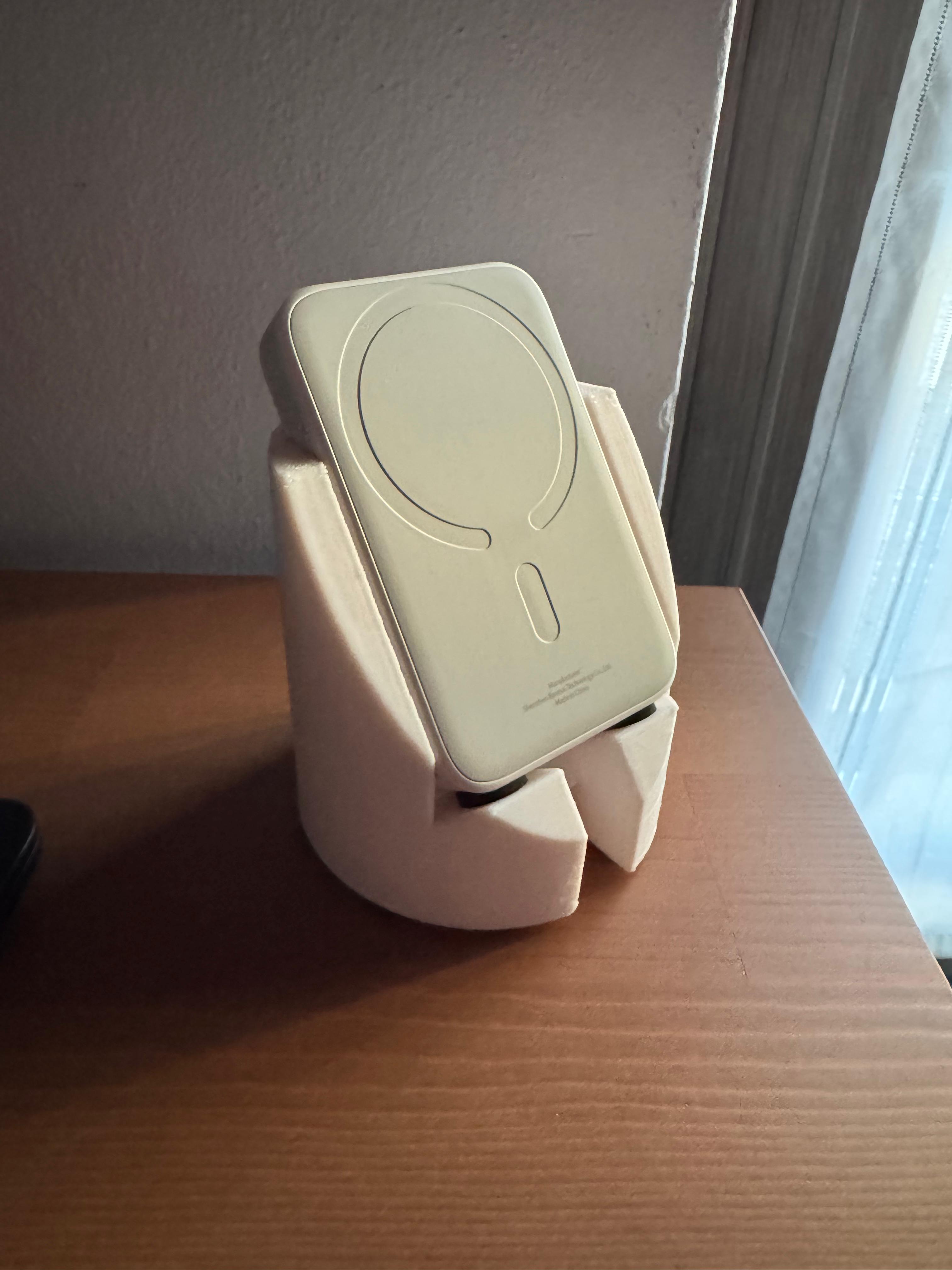 Baseus magsafe powerbank holder by Edd23g | Download free STL model ...