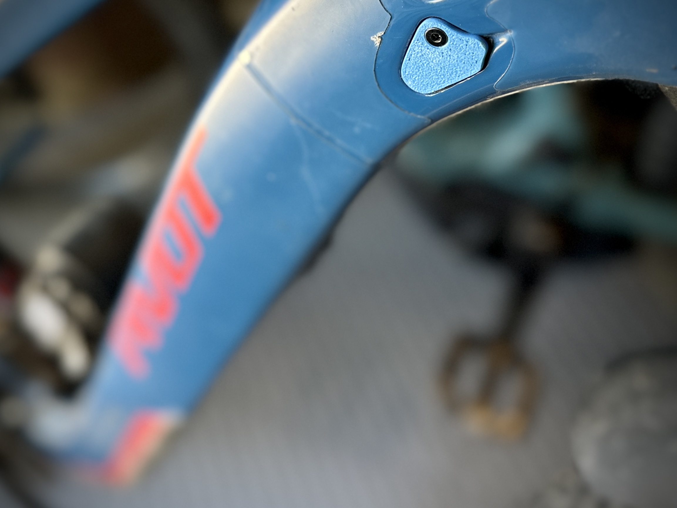 Pivot Bike Cable Port Cover by vidision | Download free STL model ...