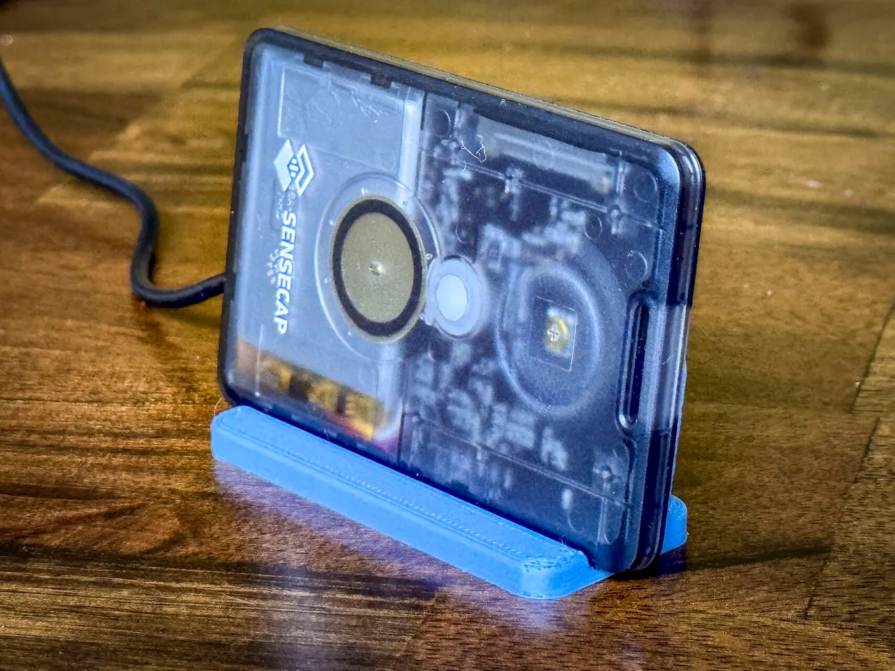 Seeed SenseCAP T1000 Dock by pdxlocs | Download free STL model ...