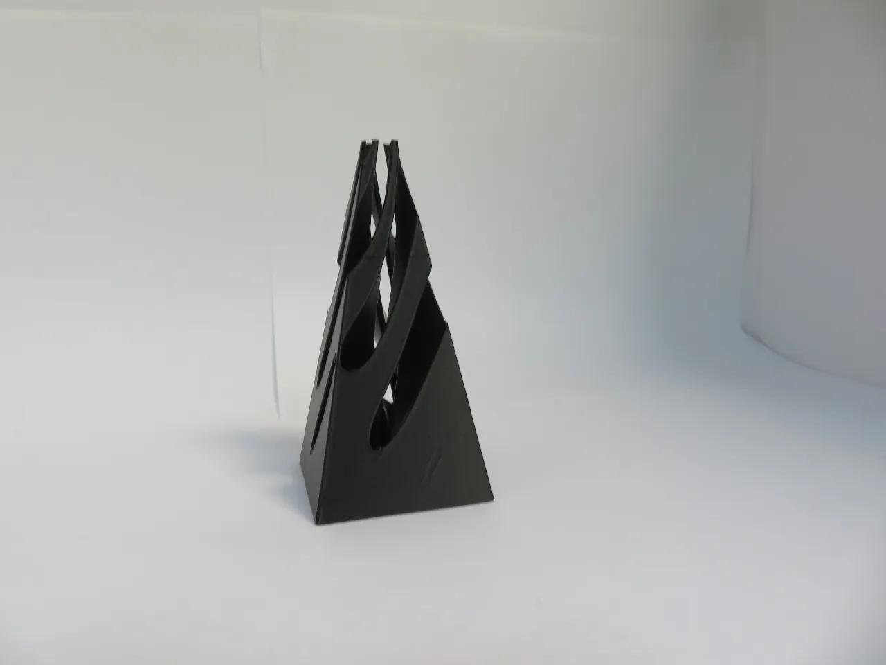 The BEST (Square Pyramid) Impossible Vortex Passthrough by Master ...