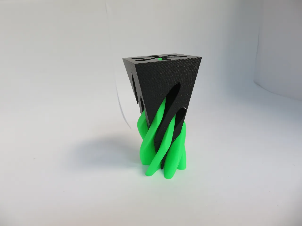 The BEST (Square Pyramid) Impossible Vortex Passthrough by Master ...