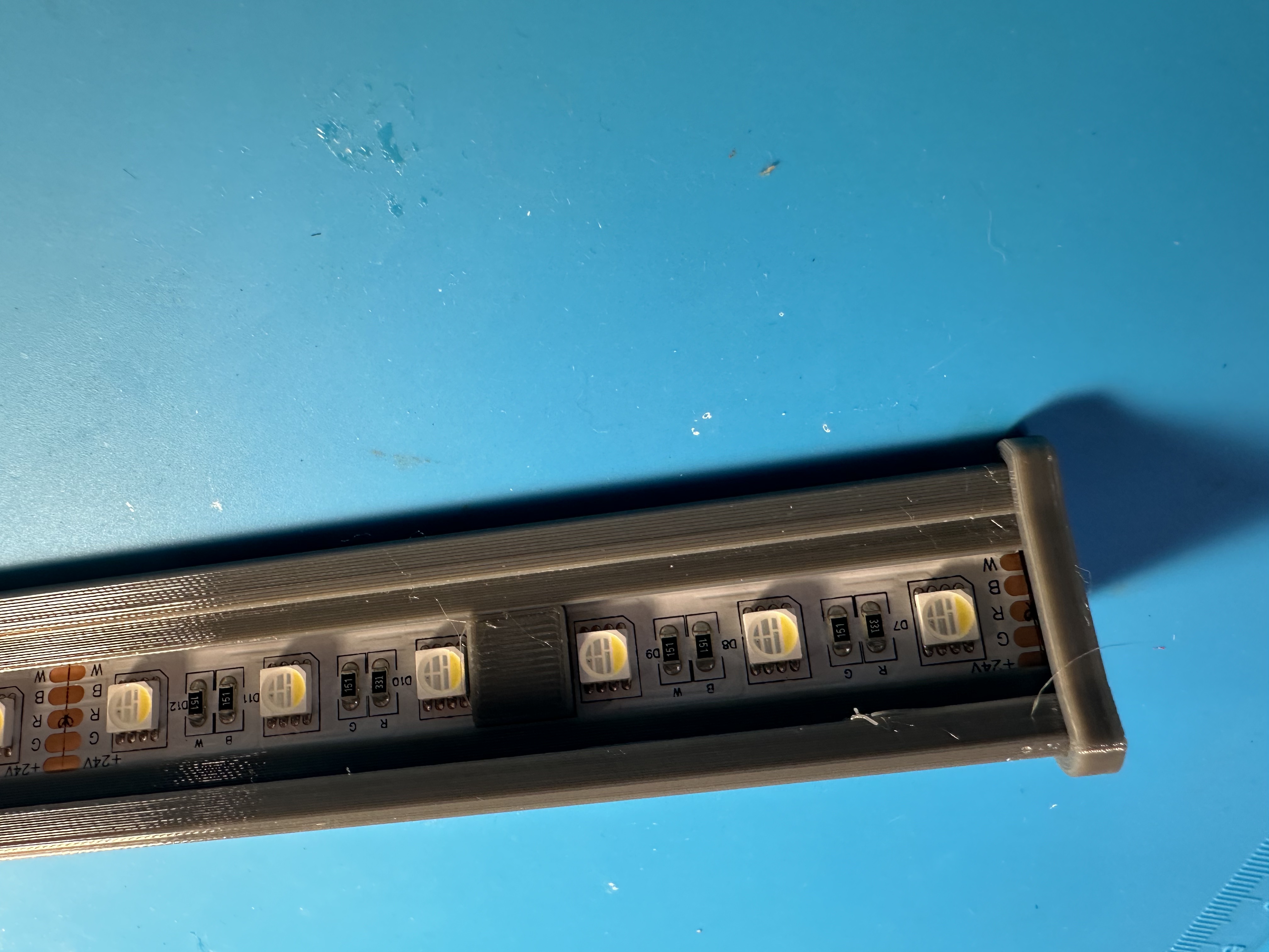 LED Light Bar Diffuser & Holder by Kayblasto | Download free STL model ...