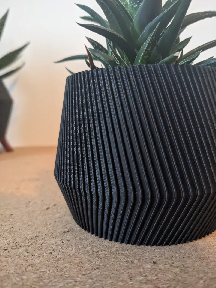 Geometric Knurled Planter by Tycho Design | Download free STL model | Printables.com