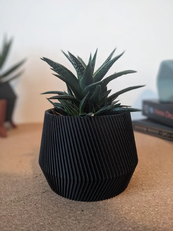 Geometric Knurled Planter by Tycho Design | Download free STL model | Printables.com