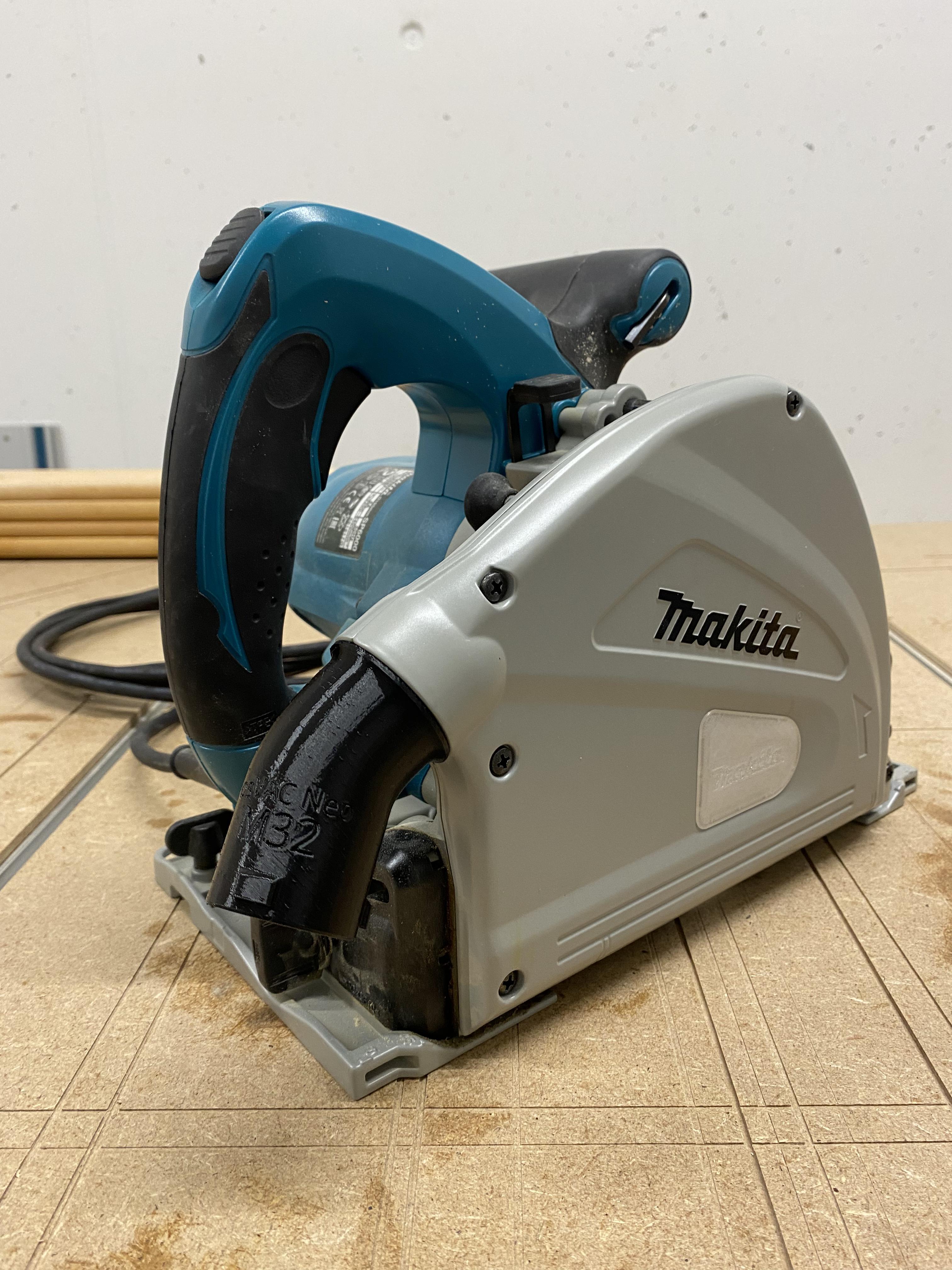 osVAC Adapter for Makita SP6000 plunge saw by maxmar | Download free ...