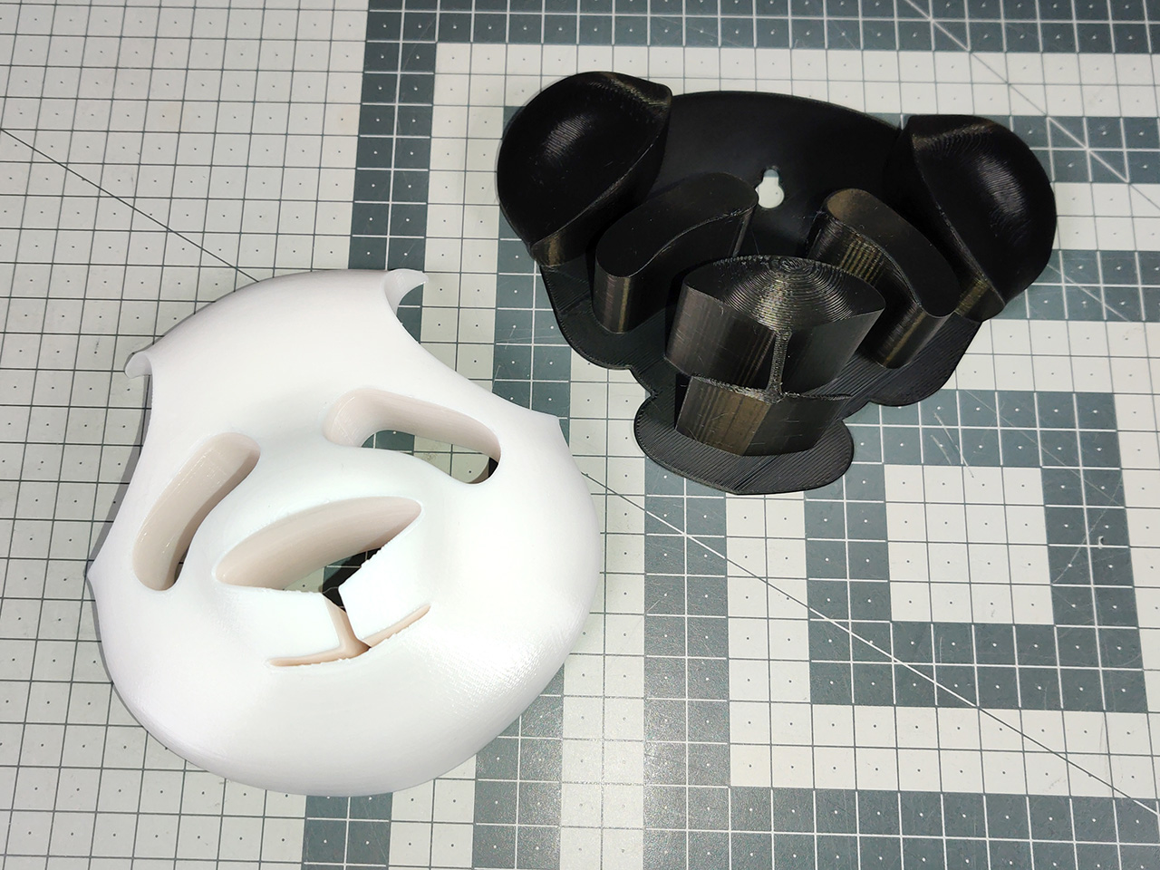 Panda Head 2 colors 1 extruder with wall mount + Test prints - No ...