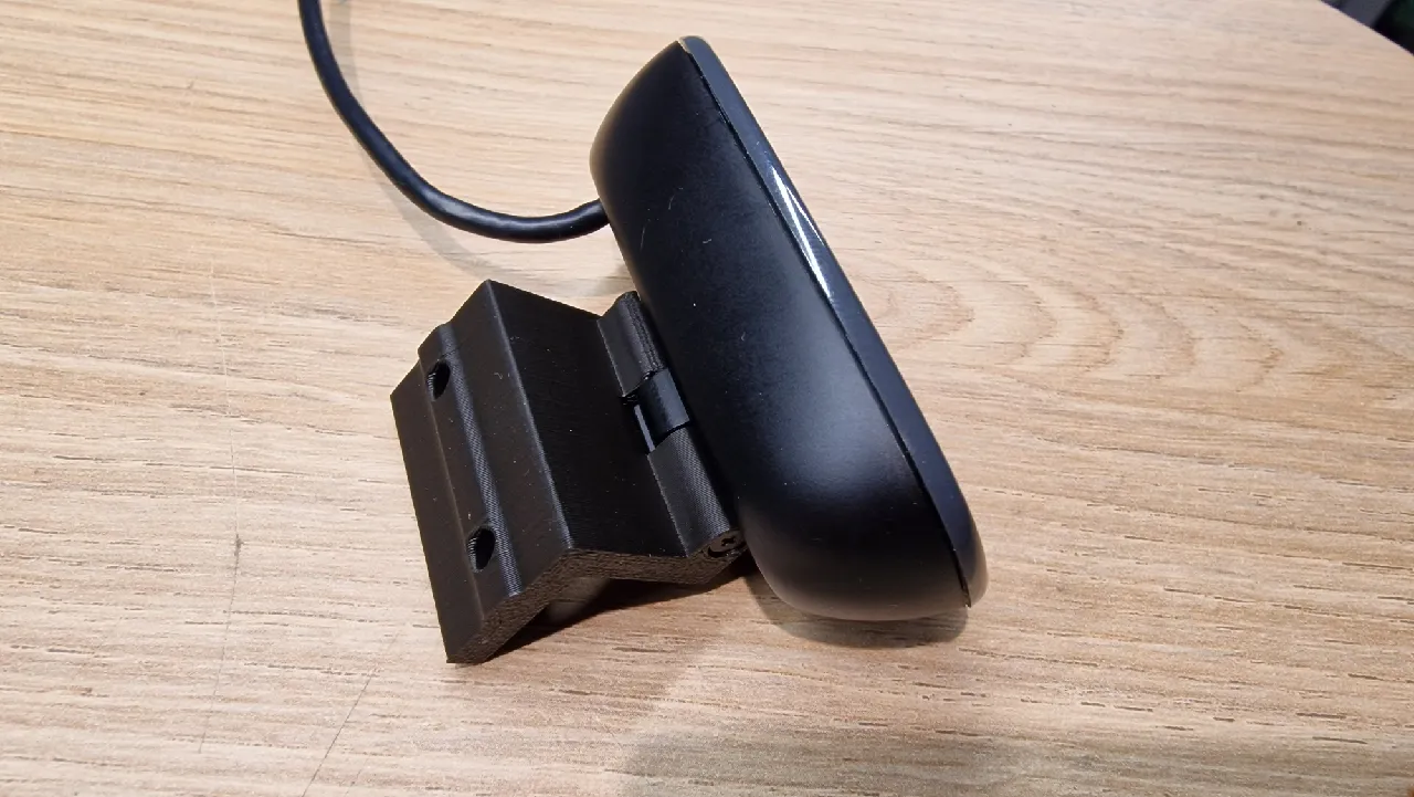 Logitech C270 webcam mount by mazee | Download free STL model ...