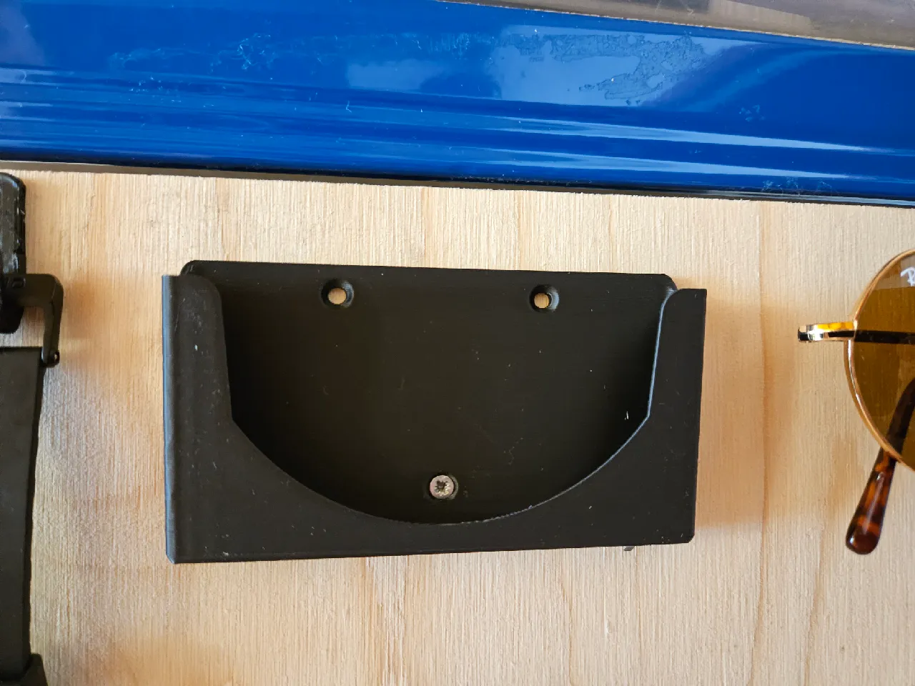 Company ID Card batch wall mount by Michael | Download free STL model ...