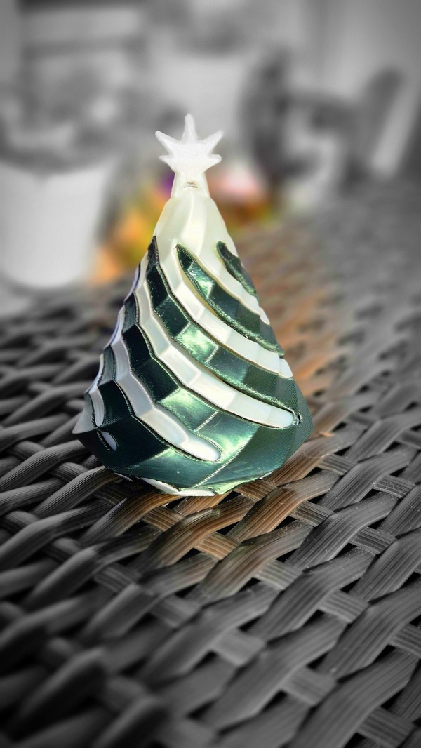 Christmas Tree vortex illusion v1.4 - single extruder / color by toni ...