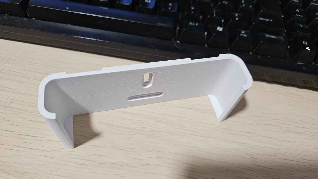 Ubiquiti Unifi USW-Flex-Mini 2.5G 5 Wall Mount by Maurício Pessoa ...