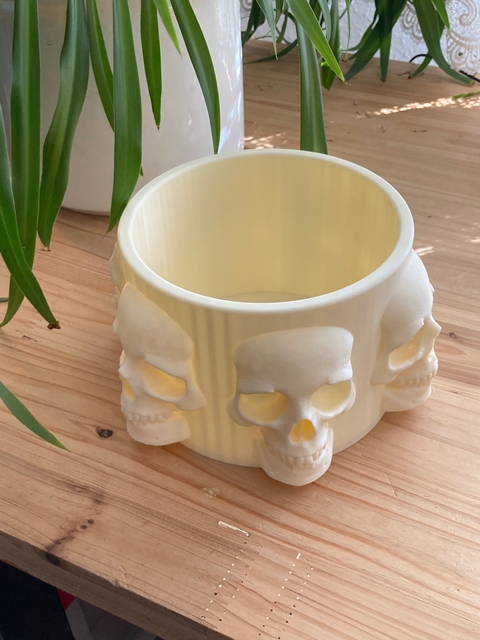 Skull Candy DIsh with Assorted Lamp Holders by Sink | Download free STL ...