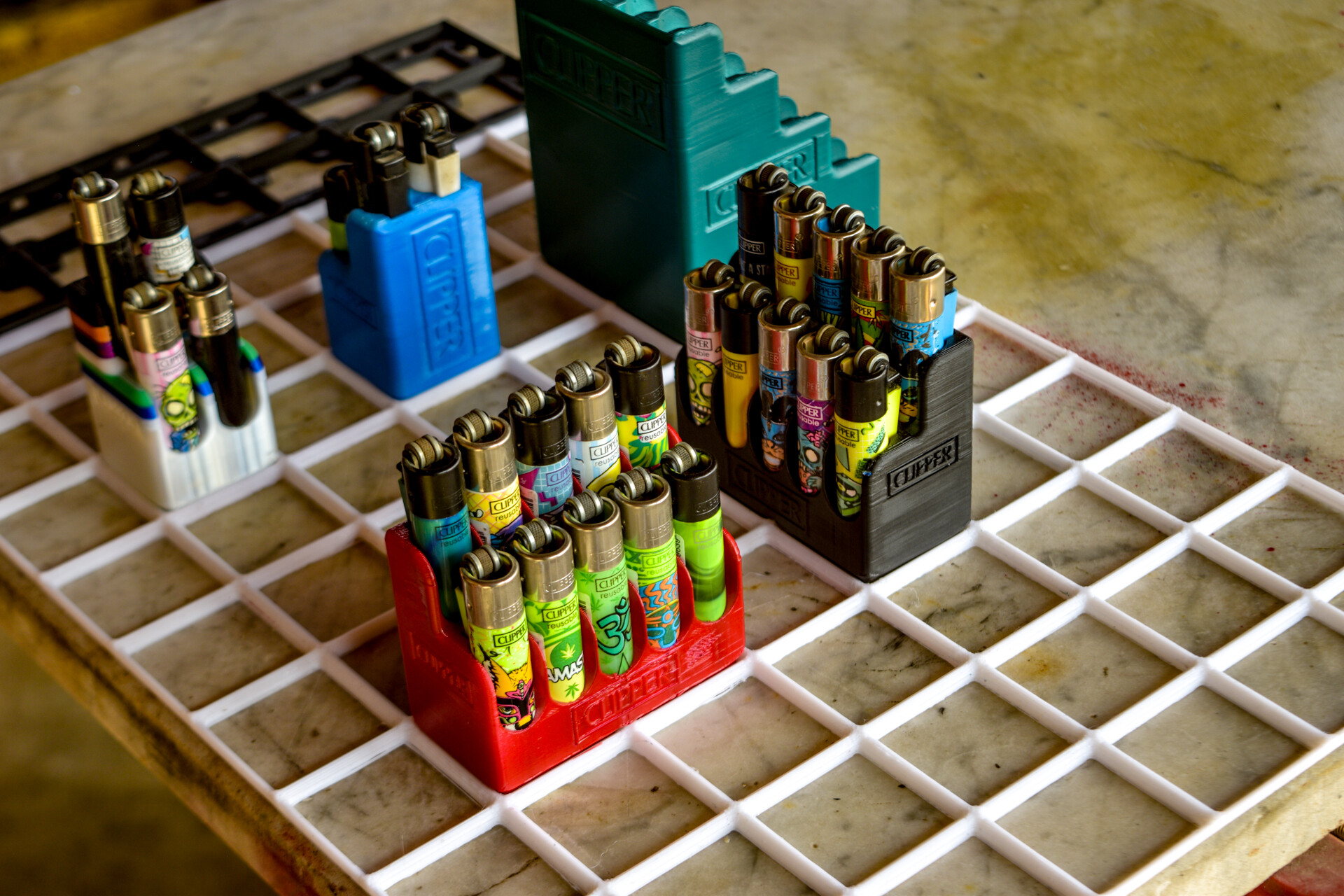 Gridfinity 1x2 Slim Clipper Lighter Stand (10 lighters-CP 21) by ...