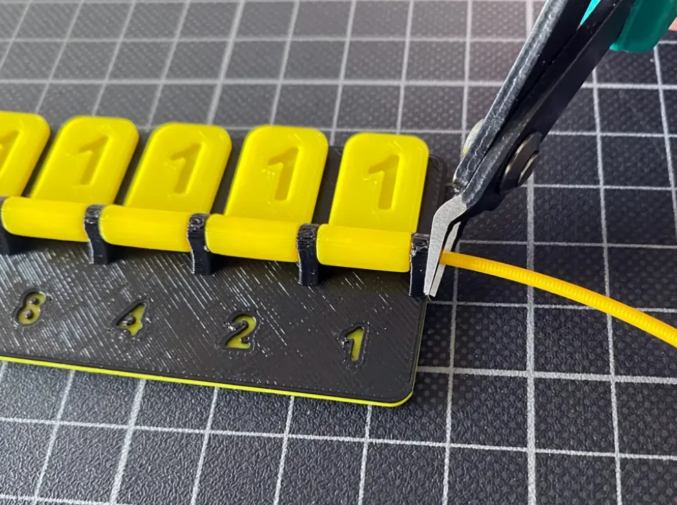 Binary to Decimal Learning Tool (Binär Dezimal Lernhilfe) by MAKERTEAM ...