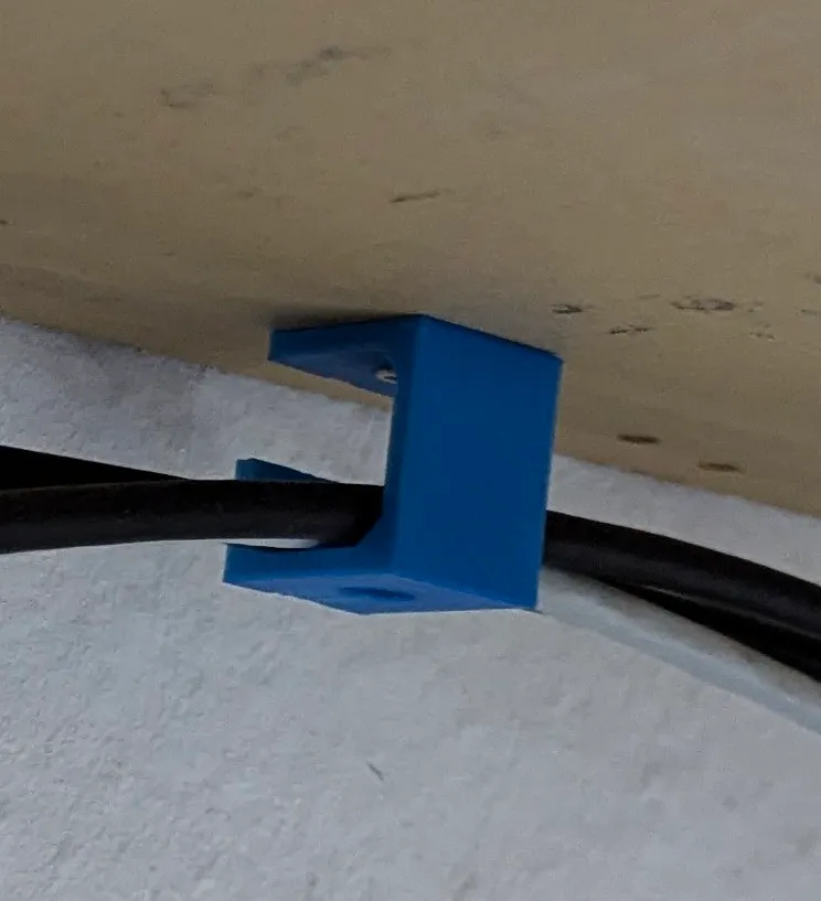 Simple cable fixture by Rainer | Download free STL model | Printables.com