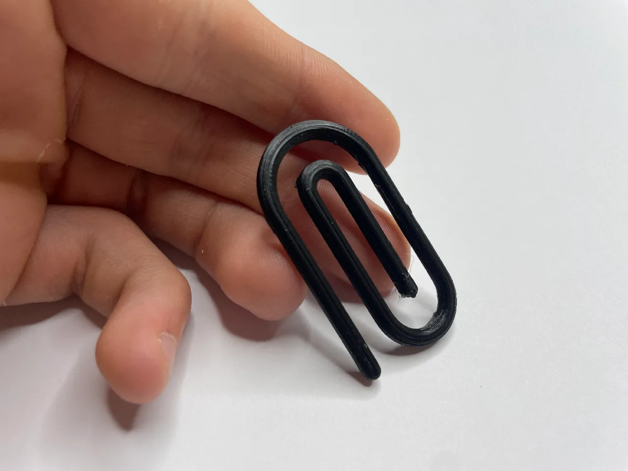 Small Paper Clip by Devise3D | Download free STL model | Printables.com