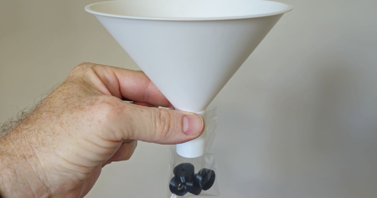 Funnel for filling bags by The Snekker Show | Download free STL model ...