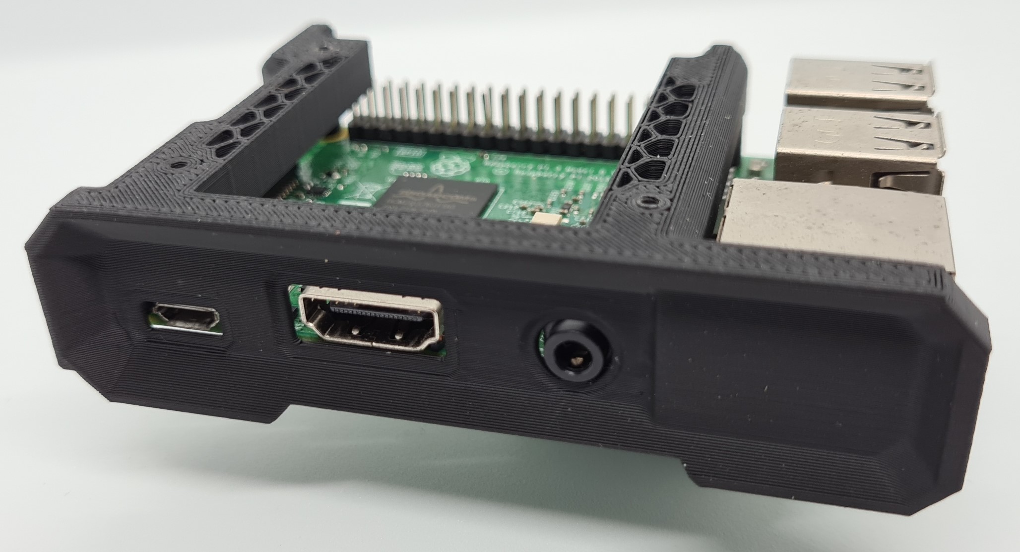 Raspberry Pi Case - Pi3 and Pi4 Mount by Timmae666 | Download free STL model | Printables.com