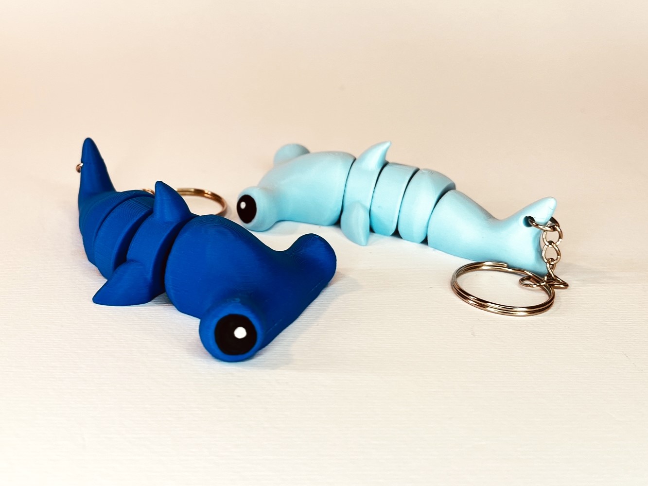 Cute Flexi Hammerhead Shark (Toy, Keych. & Magnet) by Valeria Momo ...