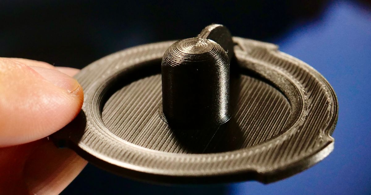 B4 Cam Body Cap with support by Christian Sowa | Download free STL ...