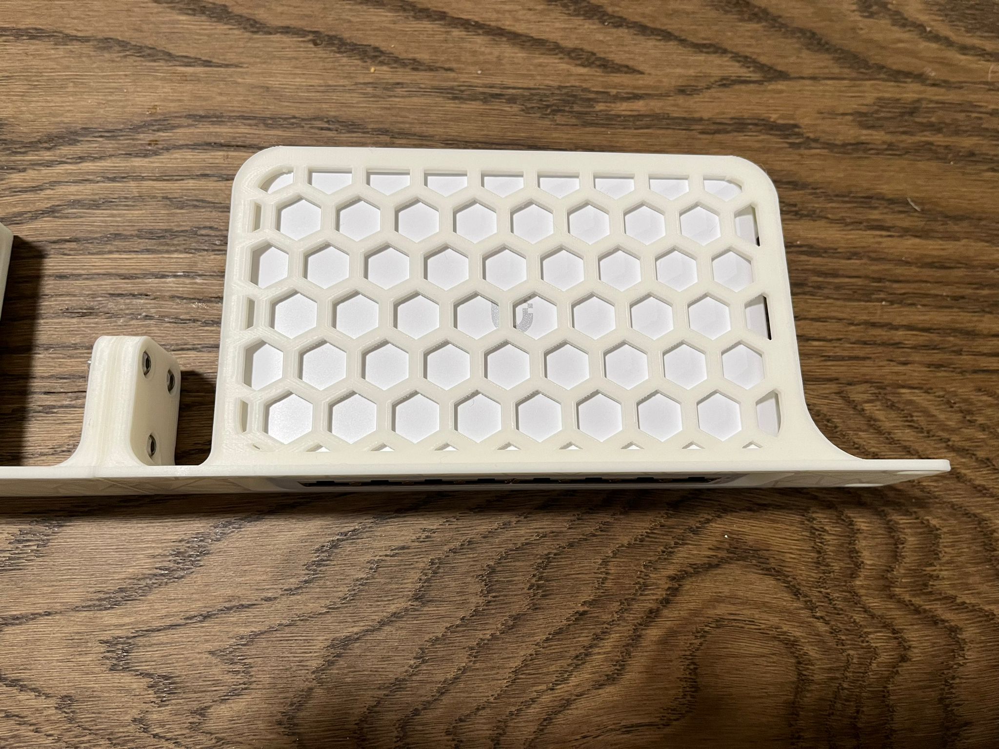 Ubiquiti Unifi USW-Lite-8 PoE 19-inch Modular Rack Mount by Maurício ...