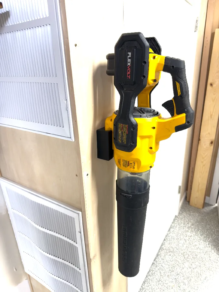 Dewalt DCBL772 20V Leaf Blower Hanger Bracket by Jeff D. | Download ...