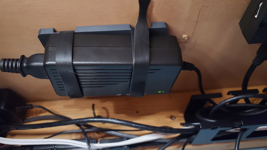 AC Adapter Mount by iron_harrier | Download free STL model | Printables.com