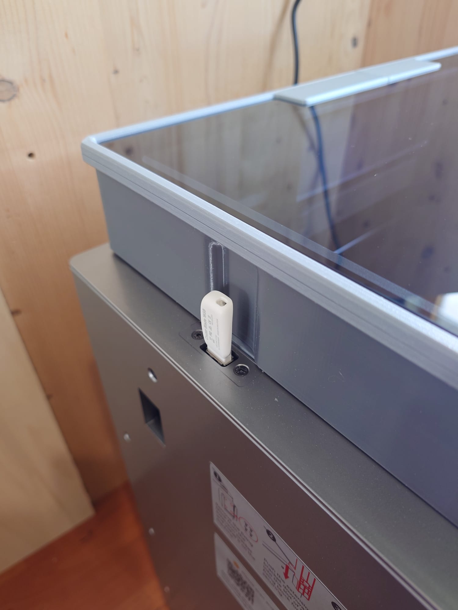 Qidi Plus 4 Closeable Ventilated Riser by 3D Mad Mesh | Printables Store