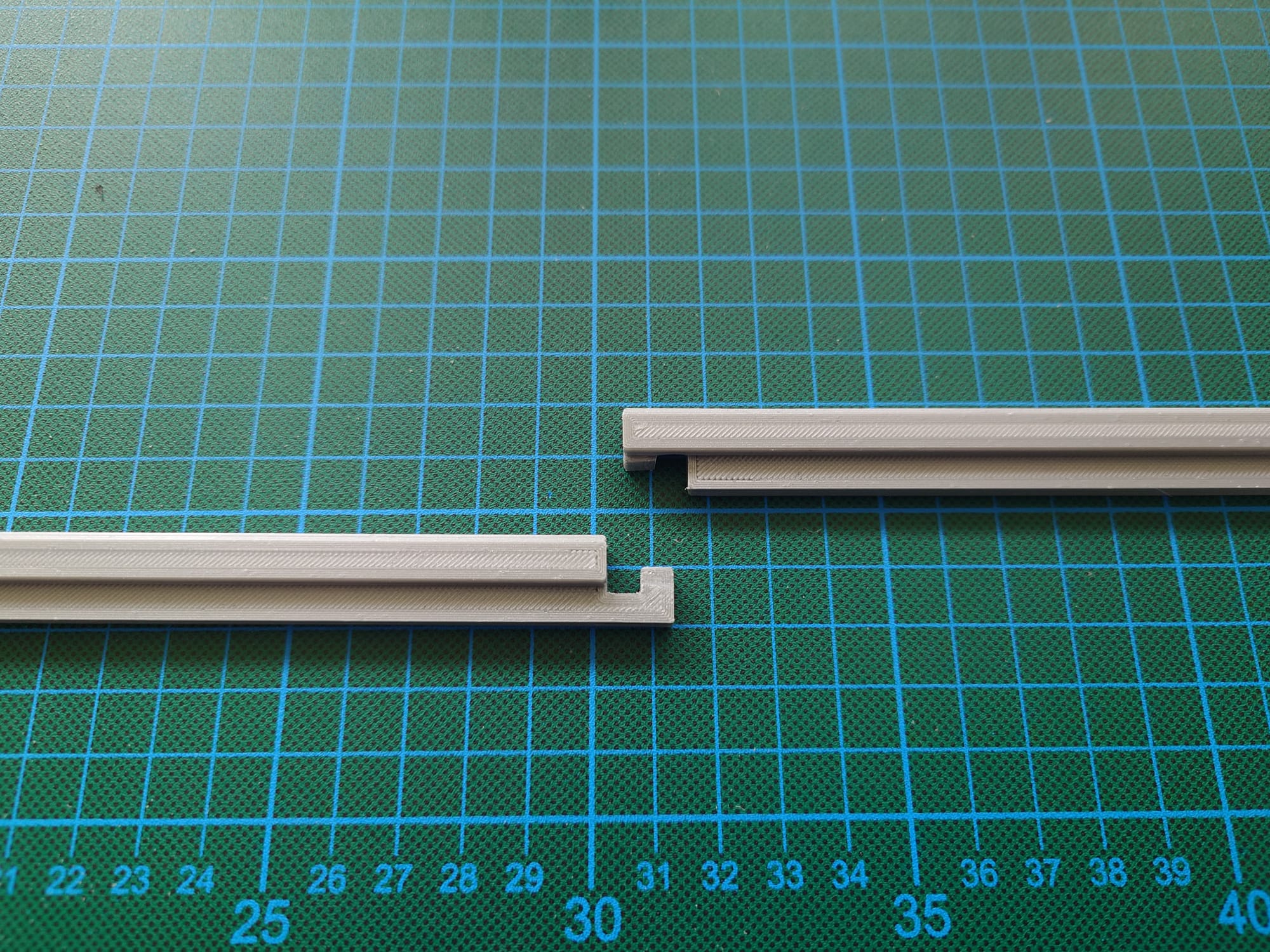 Qidi Plus 4 Closeable Ventilated Riser by 3D Mad Mesh | Printables Store