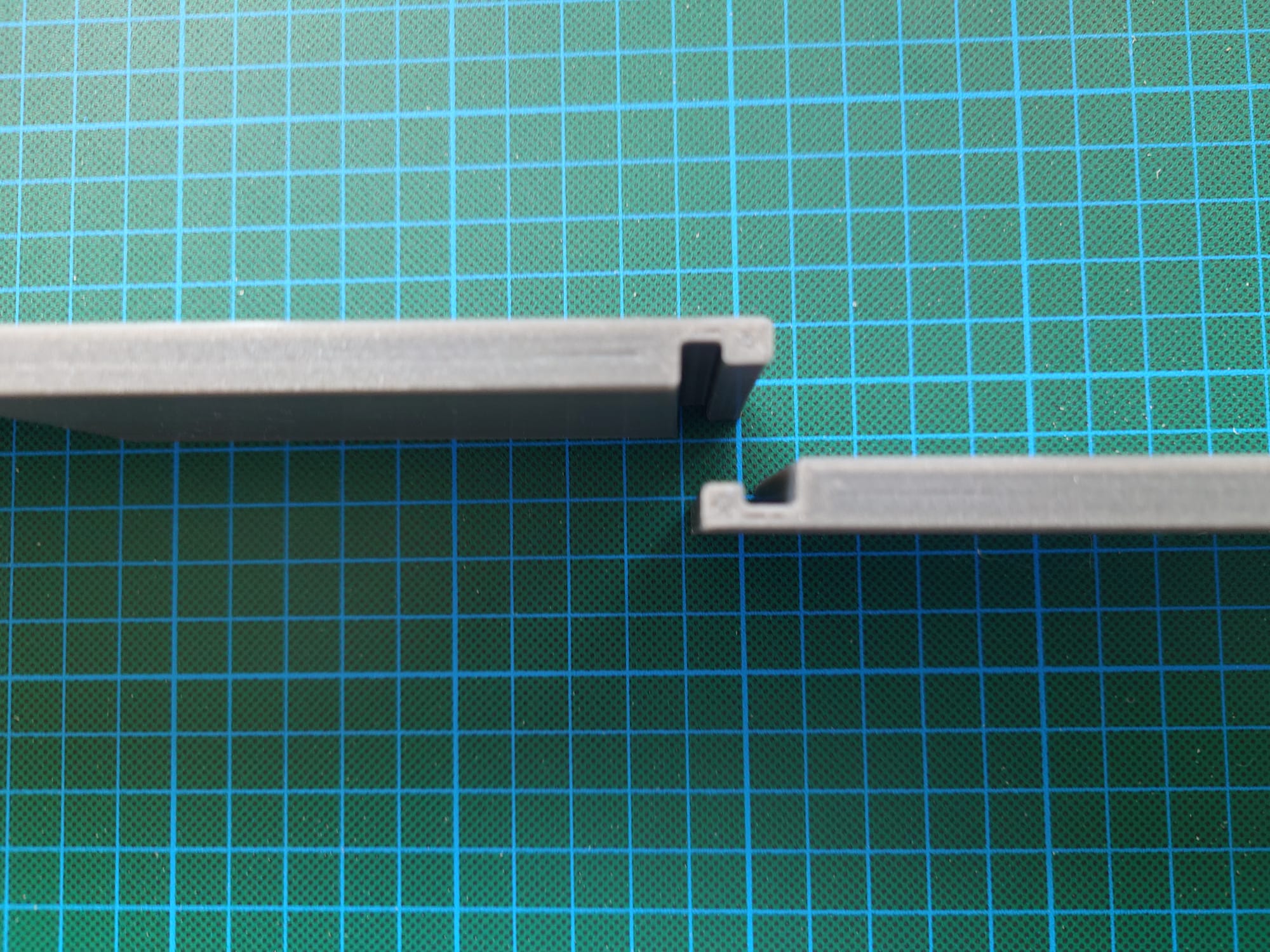 Qidi Plus 4 Closeable Ventilated Riser by 3D Mad Mesh | Printables Store