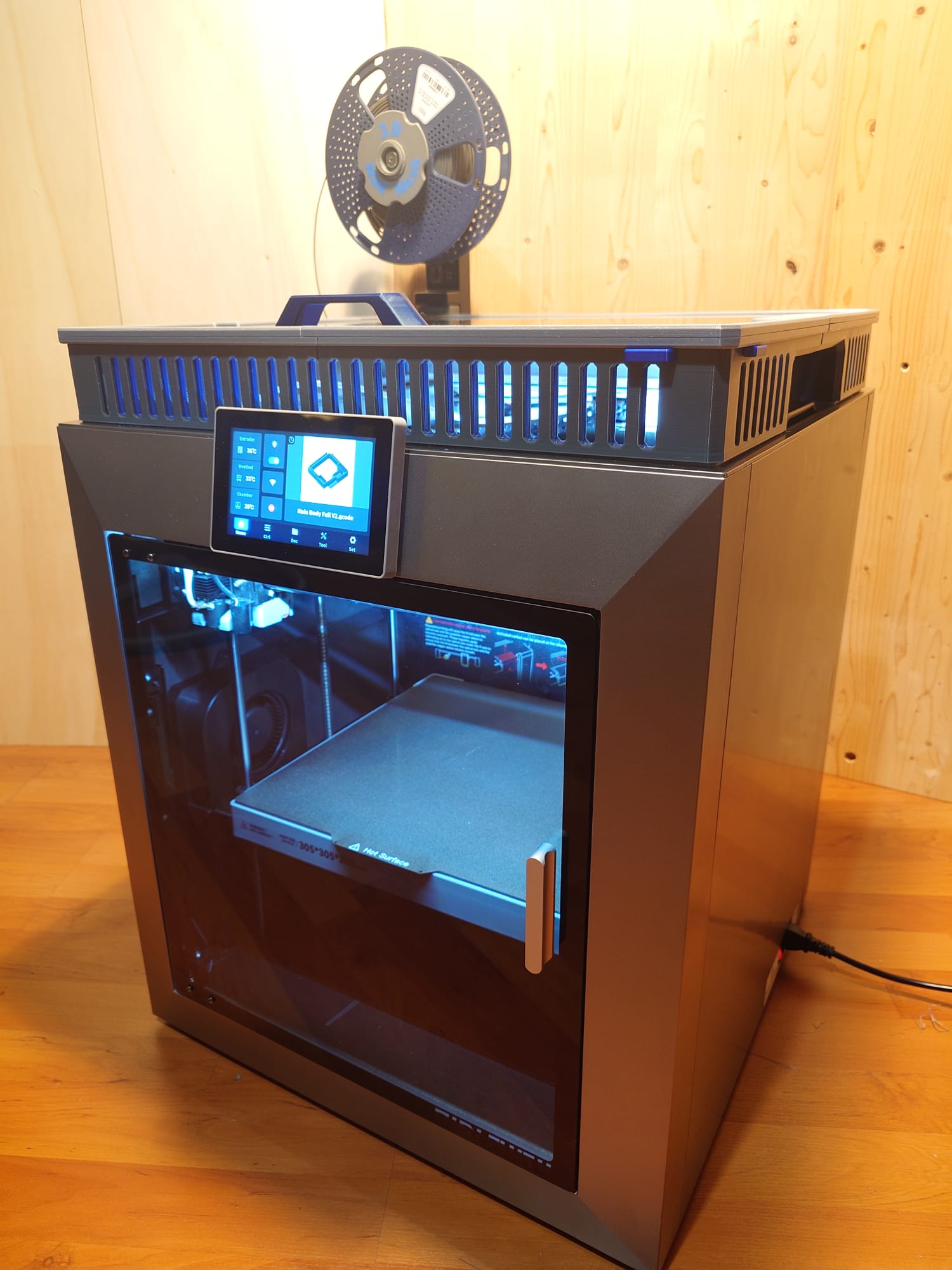 Qidi Plus 4 Closeable Ventilated Riser by 3D Mad Mesh | Printables Store