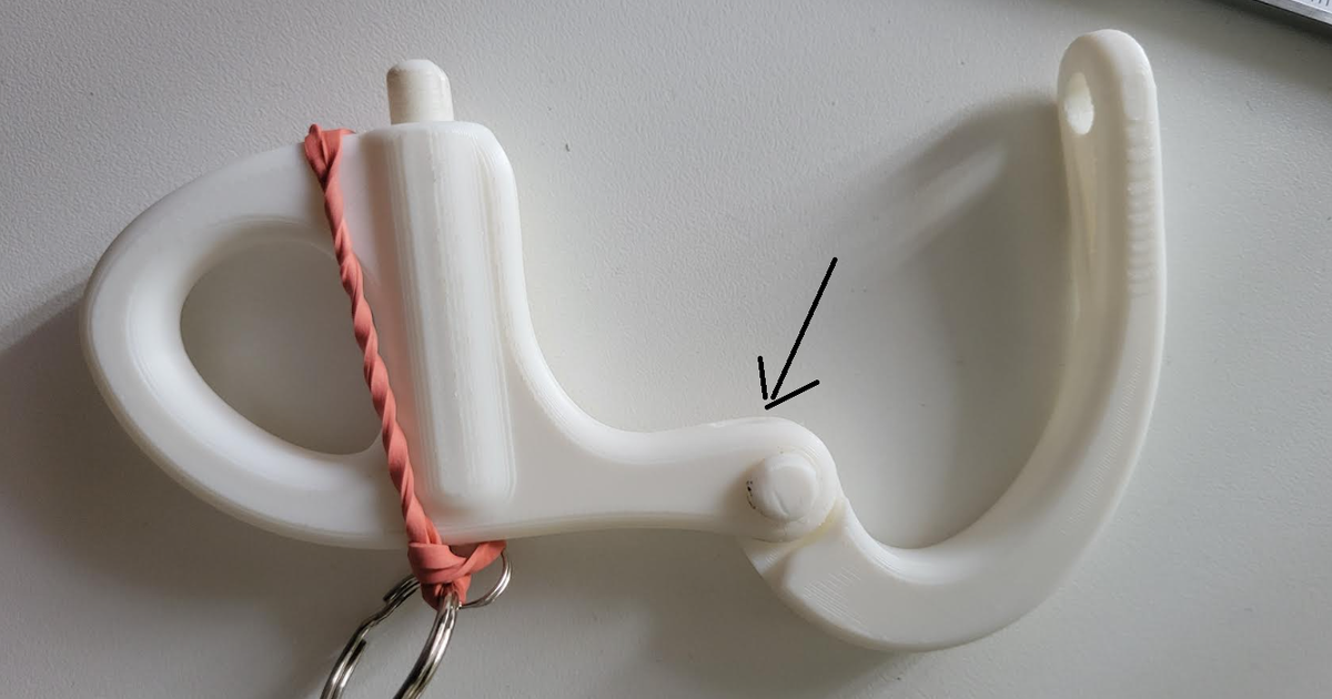 Snap Shackle base with modified hinge area by Doesnt Own a Prusa ...