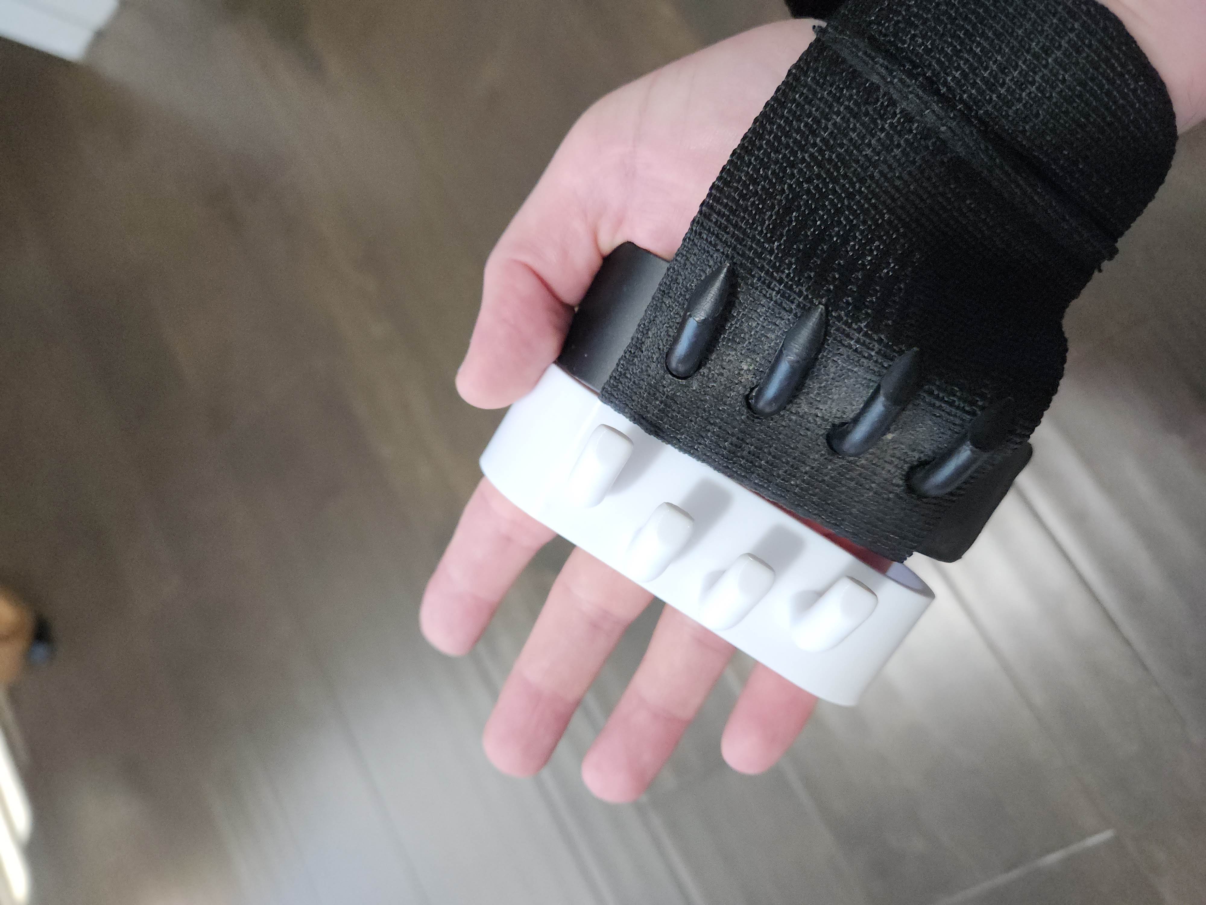 Ninja Hand Claw Scratcher by Luc Dunn | Download free STL model ...