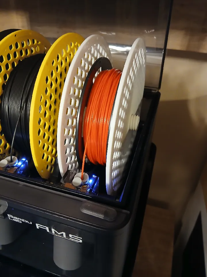 Quarter Kilo (small) spool adapter for Bambu AMS by bmacgre | Download ...