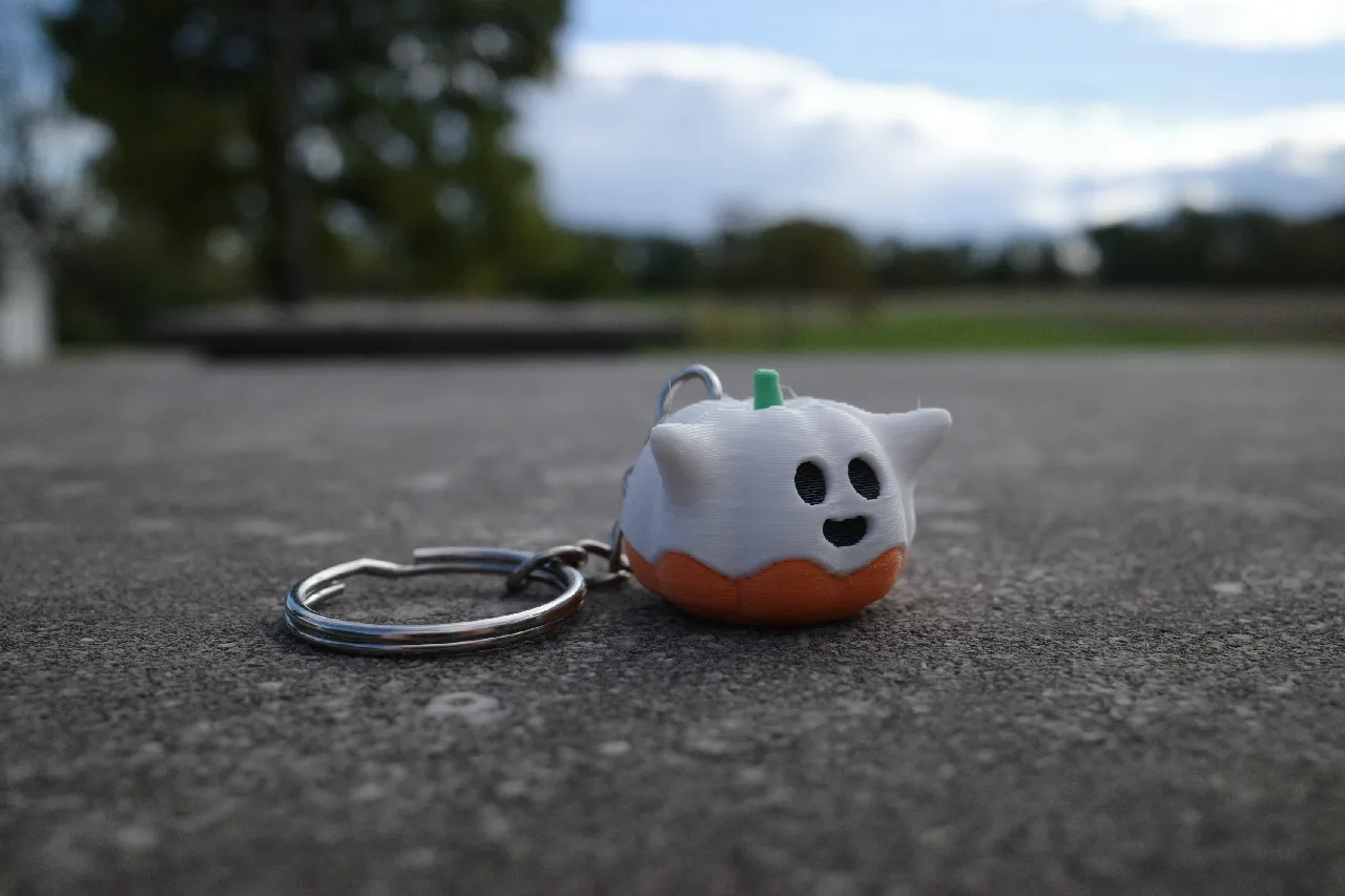 Cute Mini Pumpkin Ghost Keychain! by LocallyPrint3D | Download free STL ...